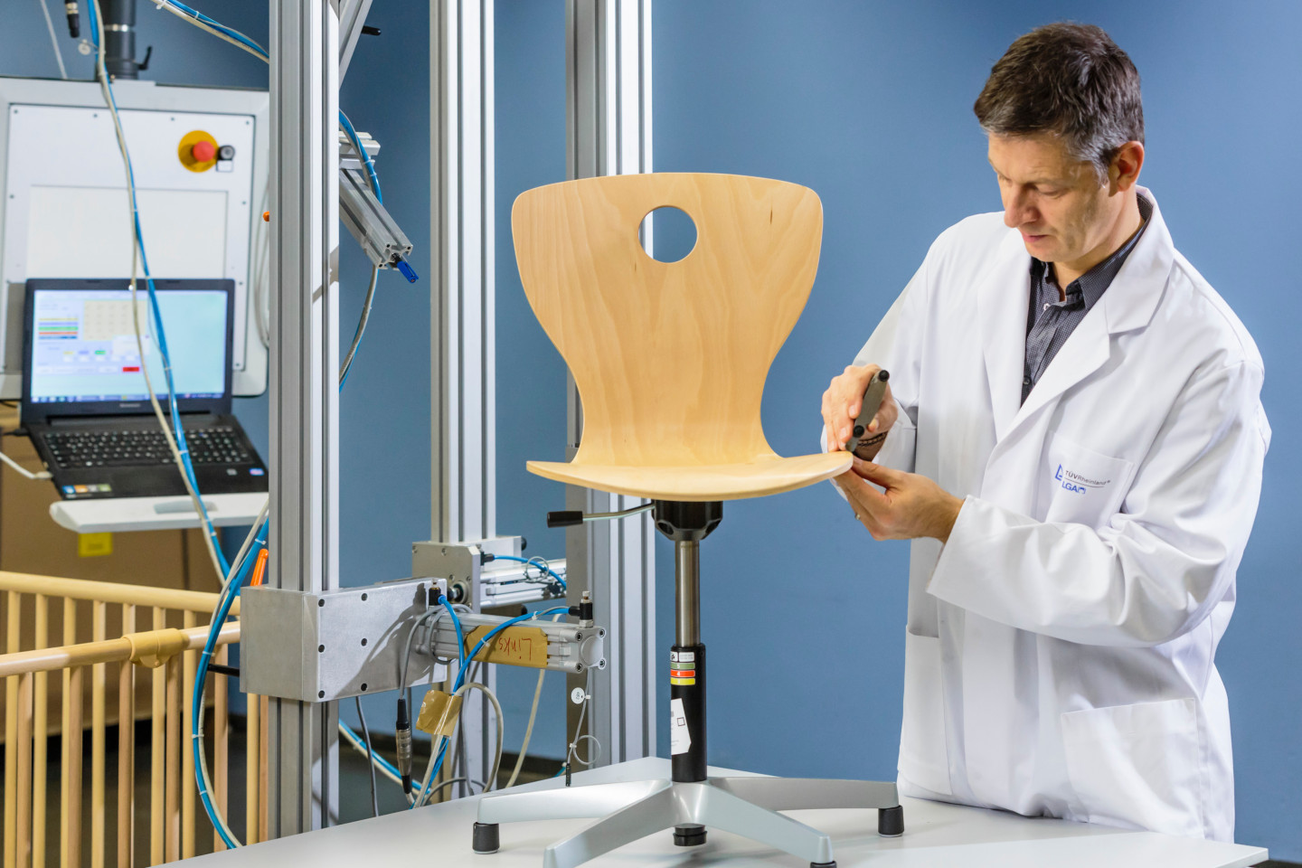 Mechanical Stress Testing | JP | TÜV Rheinland