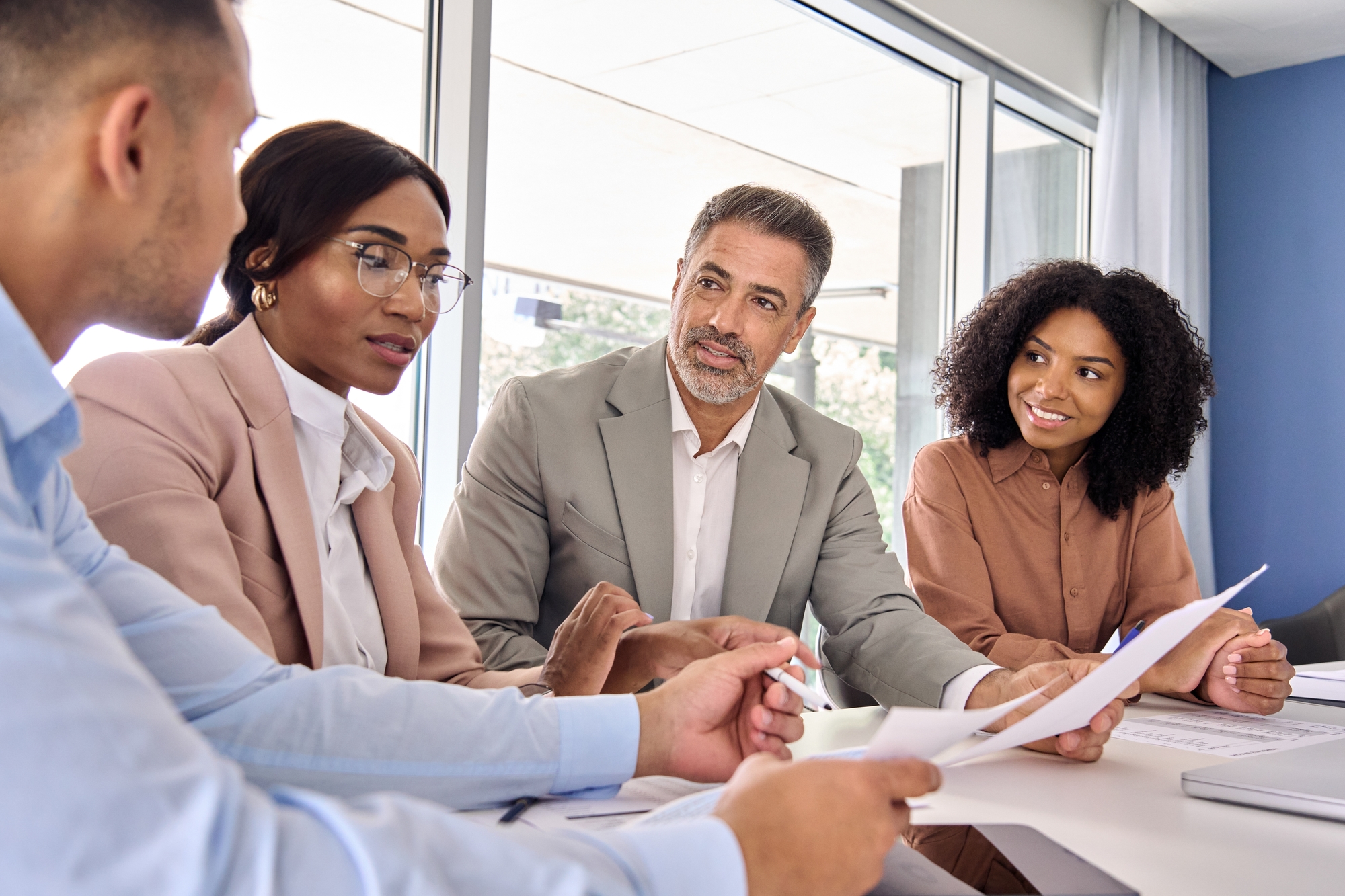 Gender Equality Audit services | AE | TÜV Rheinland
