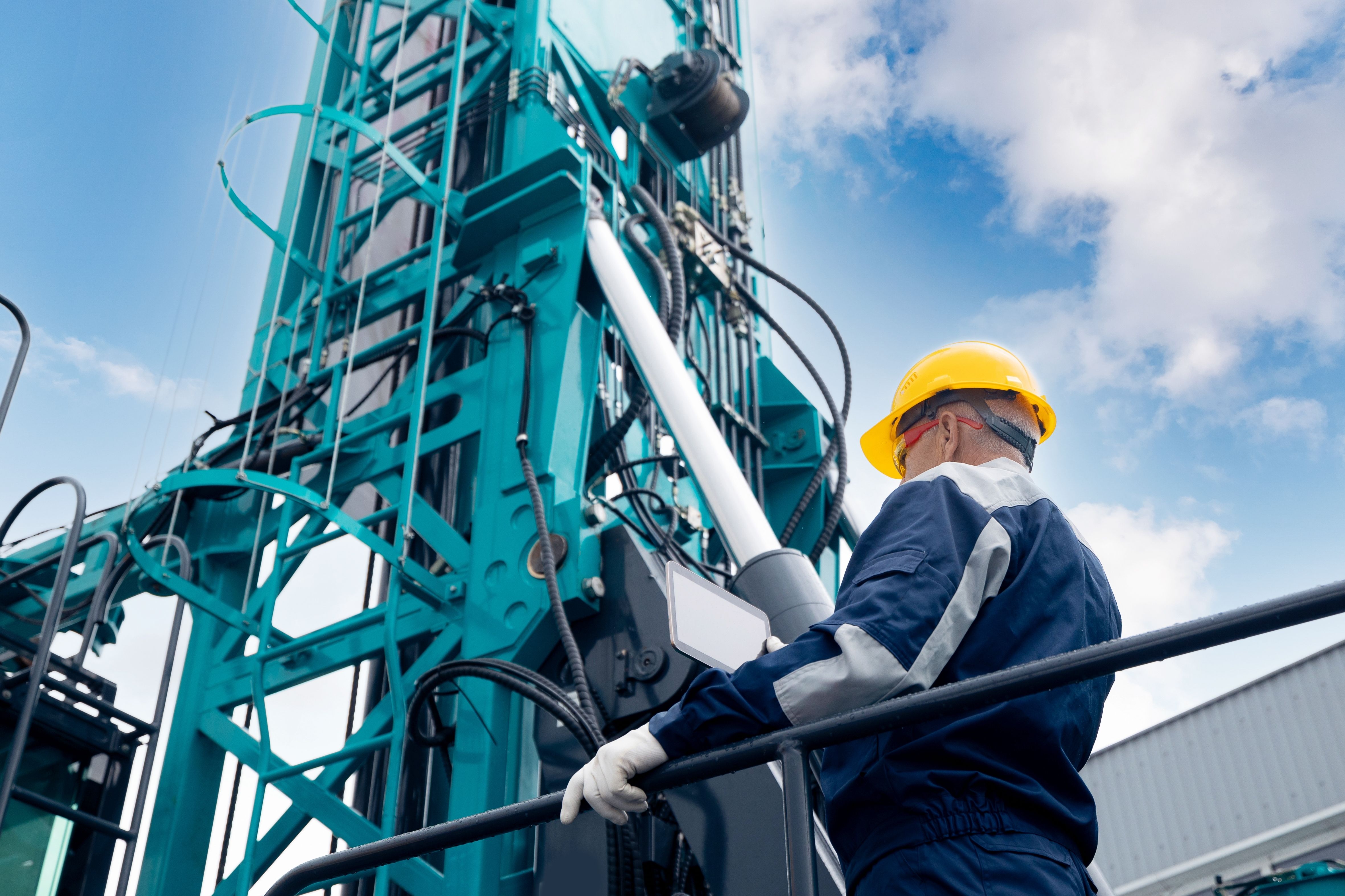 Lifting Equipment Operator Training | QA | TÜV Rheinland
