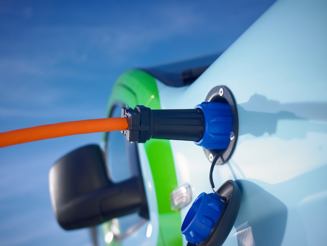 E-Mobility | TR | TÜV Rheinland