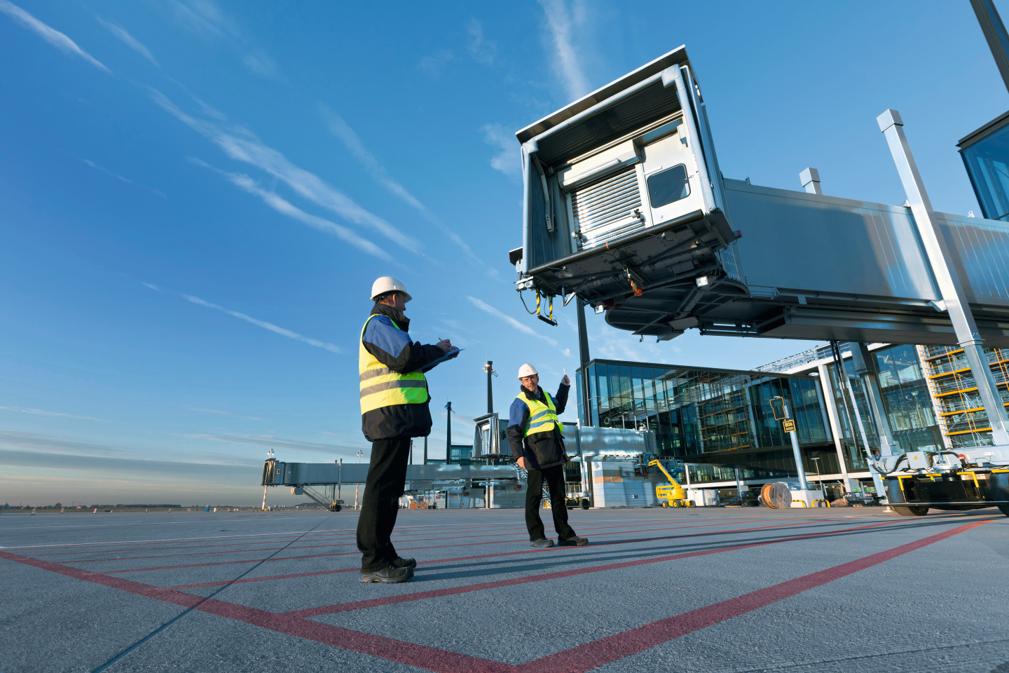Trainings for Aviation Management Staff | WO | TÜV Rheinland