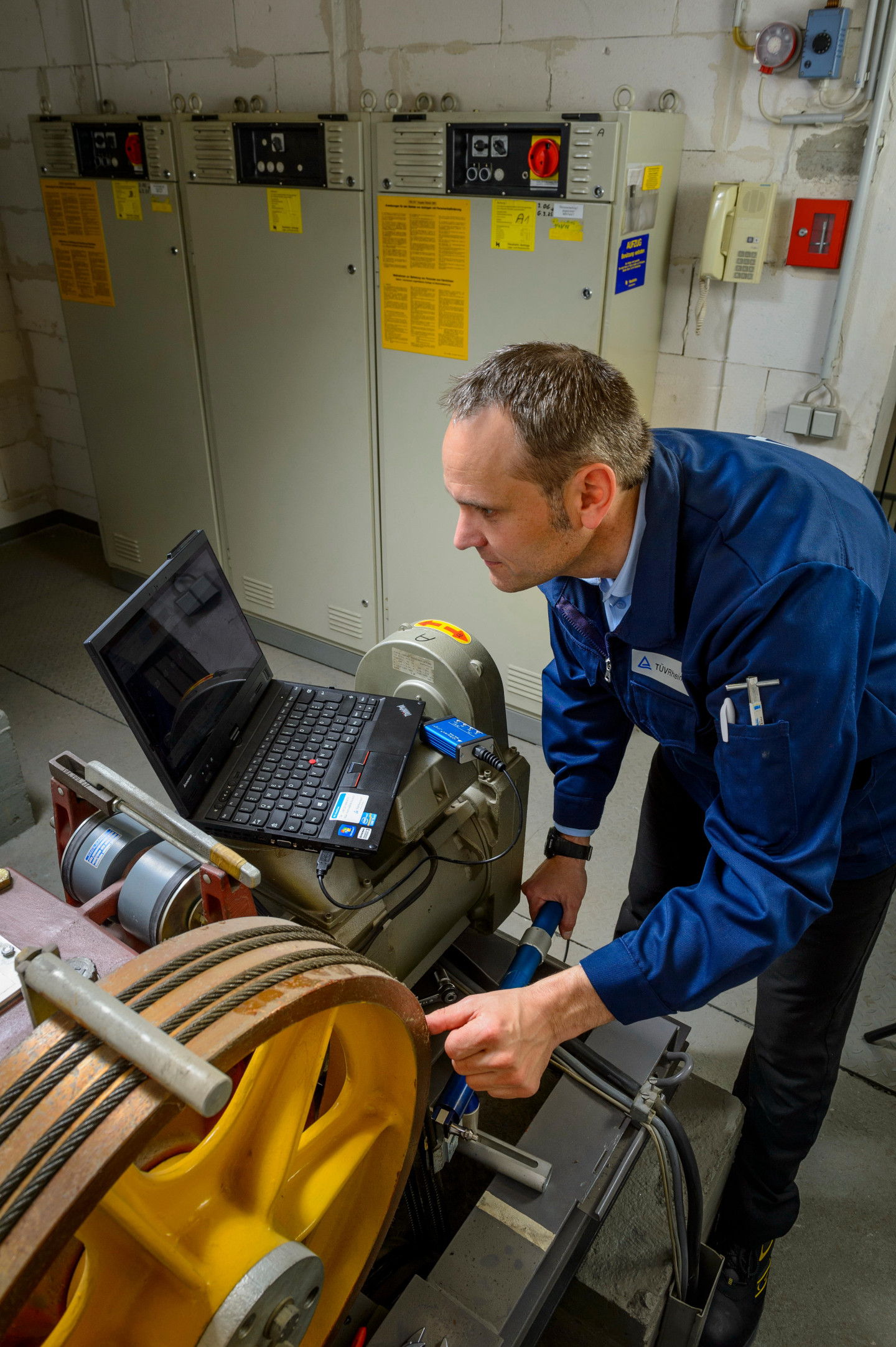 Mesin | ID | TÜV Rheinland